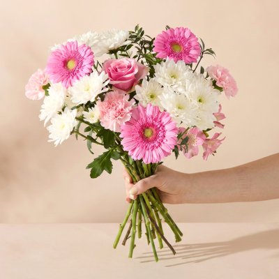 Next Day Delivery Flowers | Moonpig