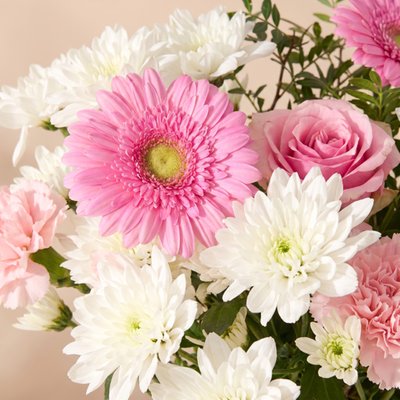 Mother's Day Flowers | Moonpig