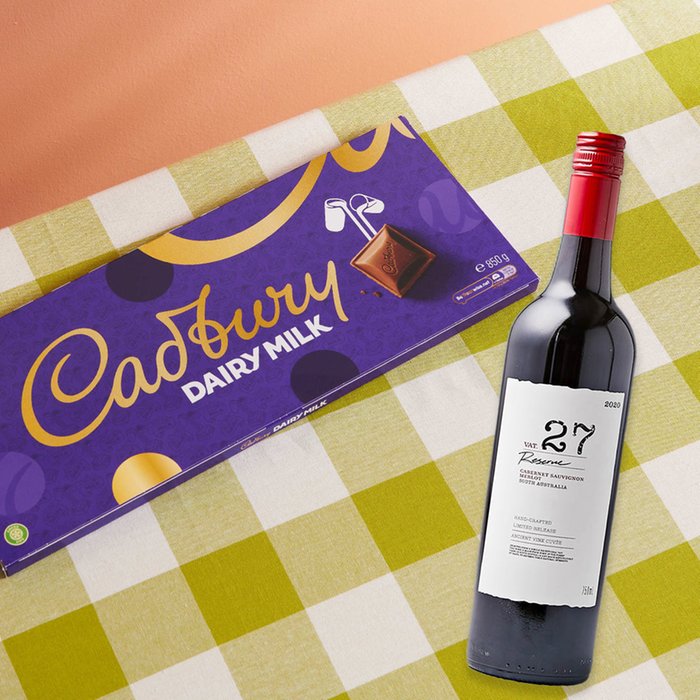 Giant Cadbury's Dairy Milk 850g & VAT 27 Cabernet Sauvignon Merlot Gift ...