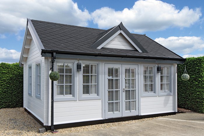 UPVC Trev Clockhouse | 70mm Wall logs | Tuin uk