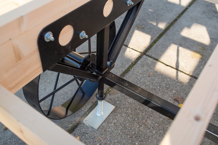 Metal Wheel with Axle Set Add-on for Shepherd's Hut | Tuin